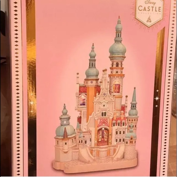 Disney | Other | Nib Disney Castle Collection Rapunzel Light Up Castle ...